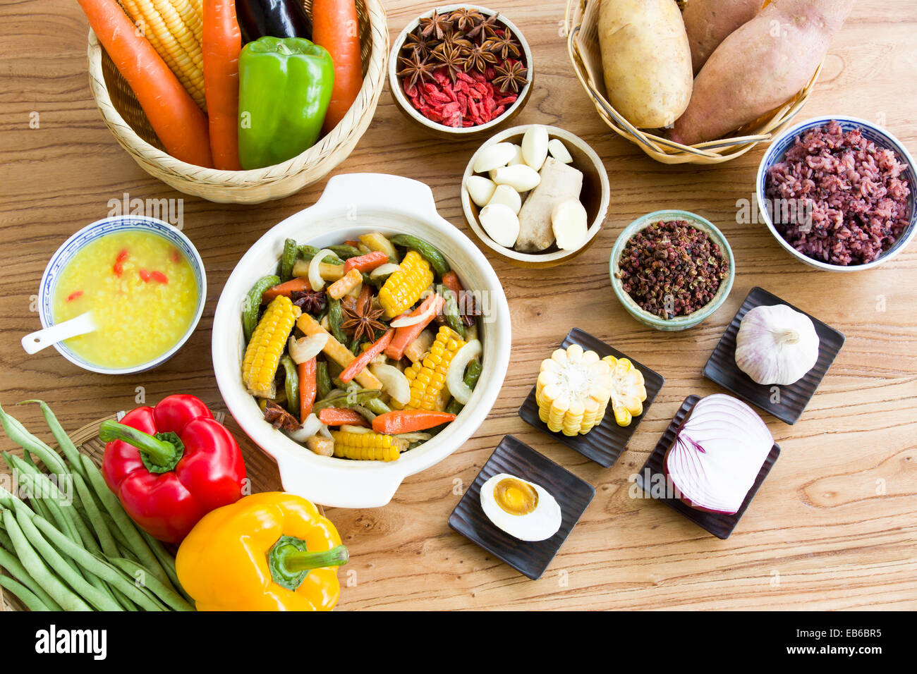 Assorted vegetables and cooked vegetable dish Stock Photo - Alamy