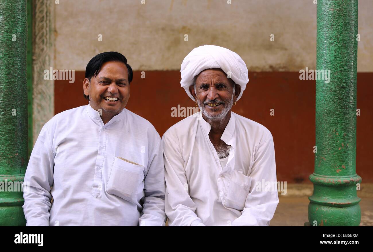 Indian men hi-res stock photography and images - Alamy