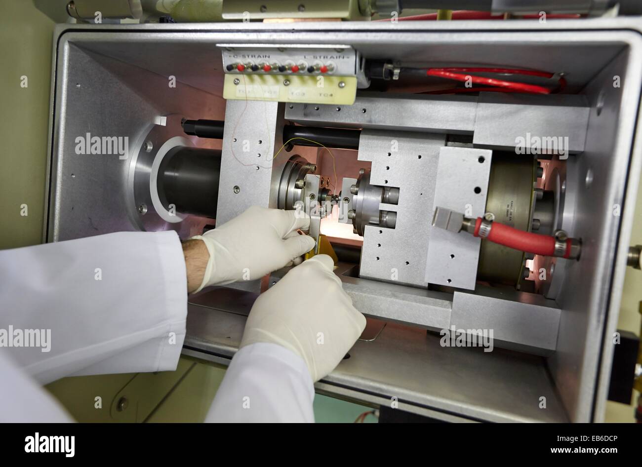 Gleeble High Resolution Stock Photography and Images - Alamy