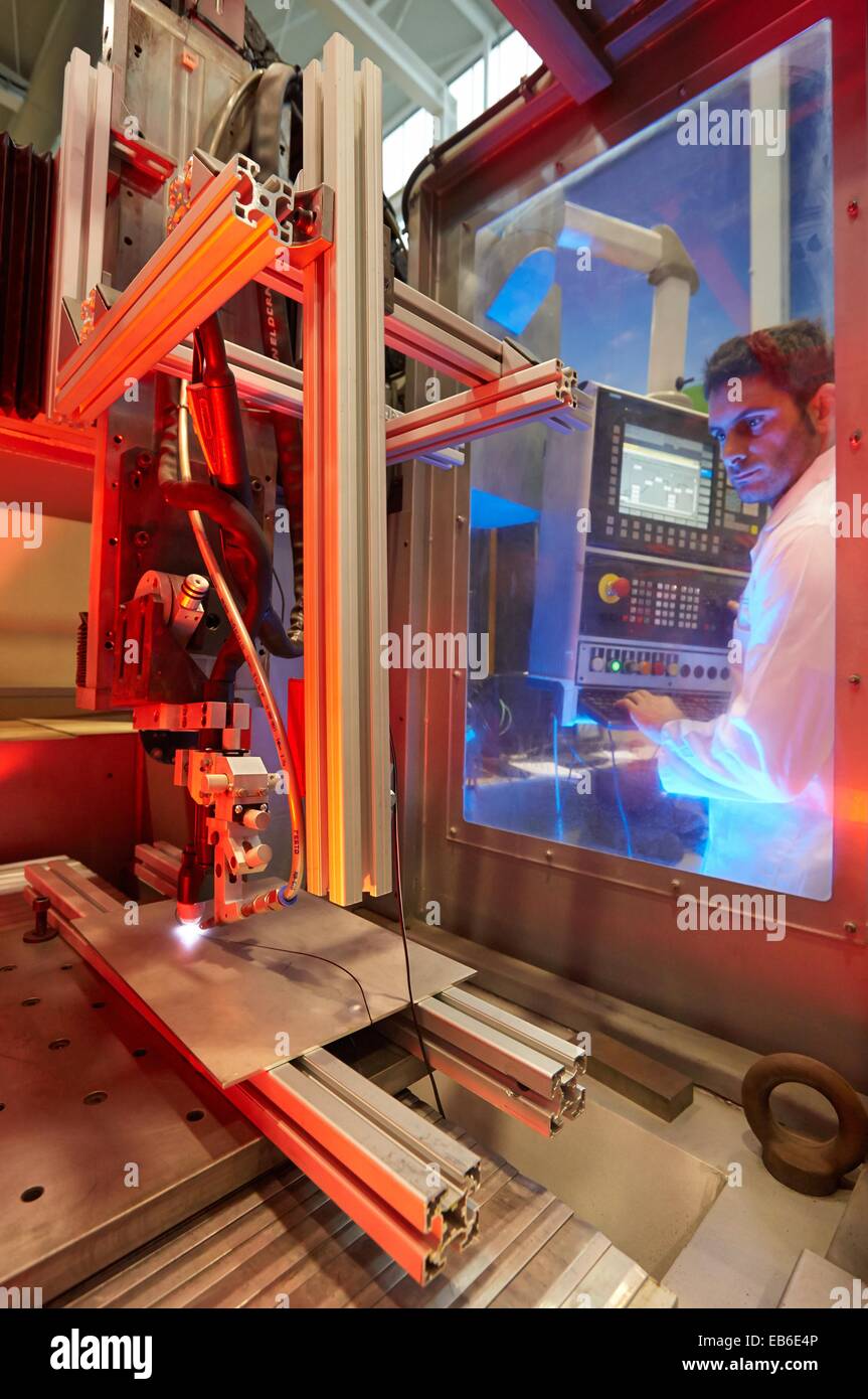 Joint manufacturing technology center hi-res stock photography and ...