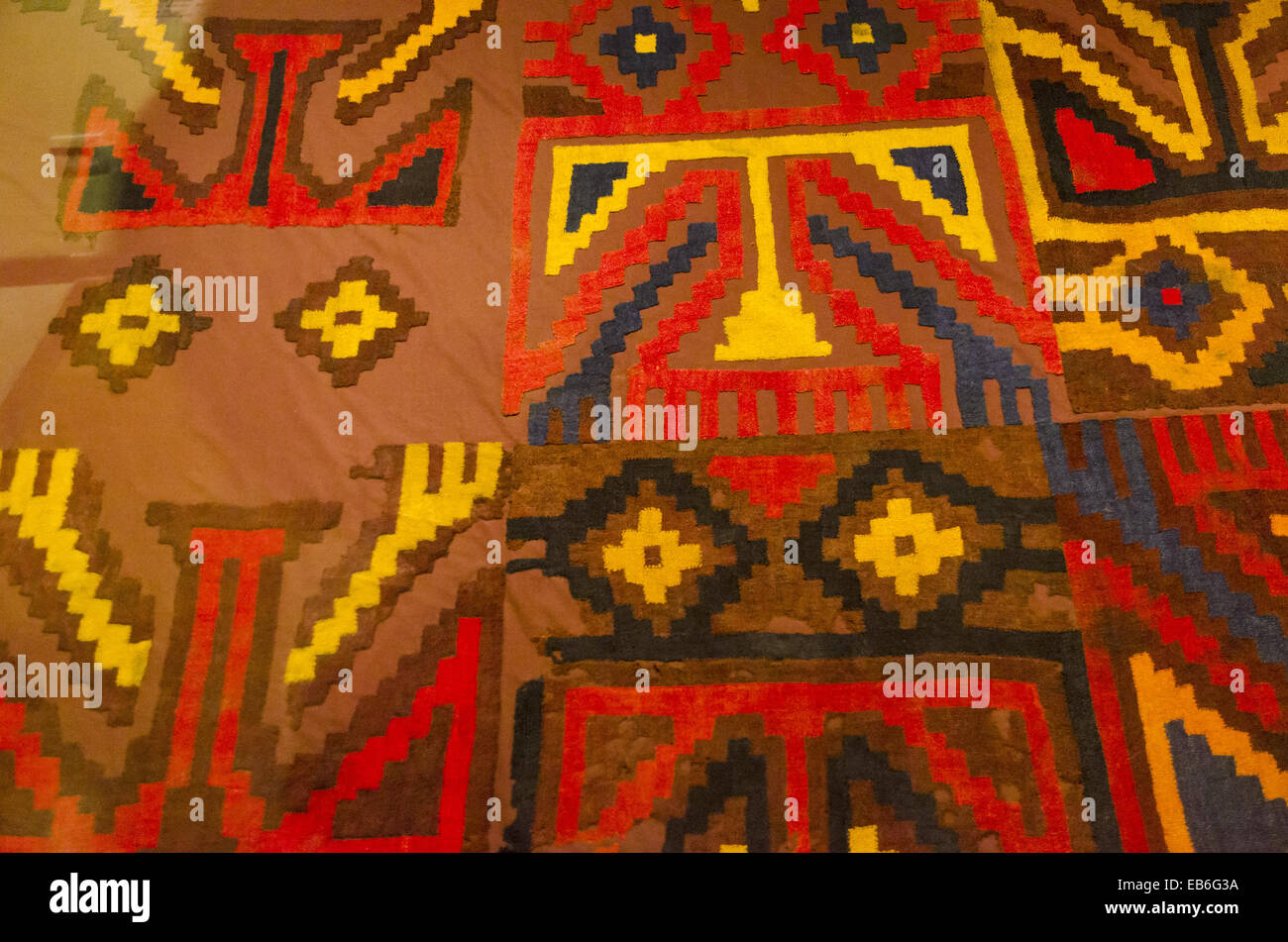 Textil Paracas High Resolution Stock Photography and Images - Alamy