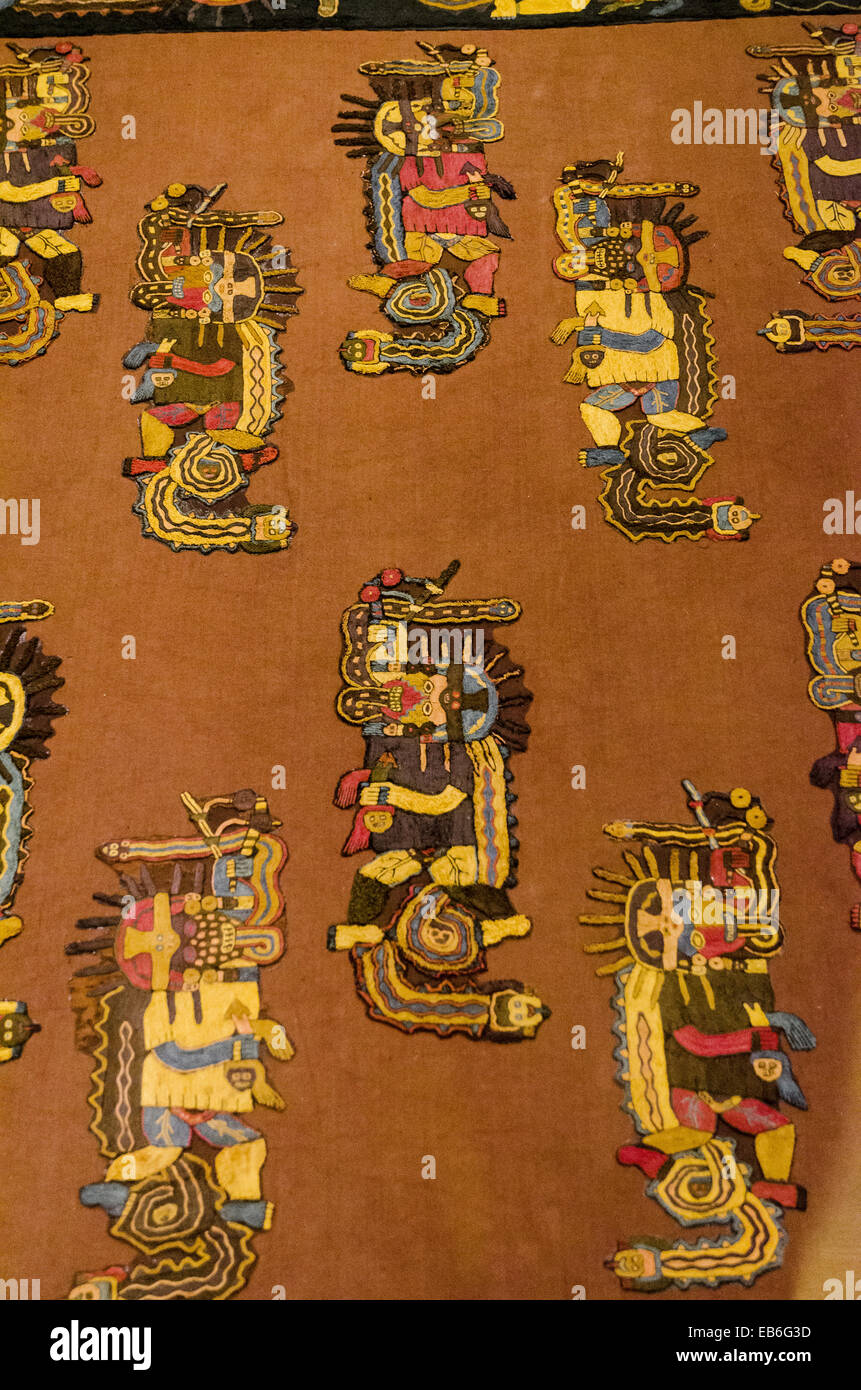 Paracas textil paracas culture 800 hi-res stock photography and images ...