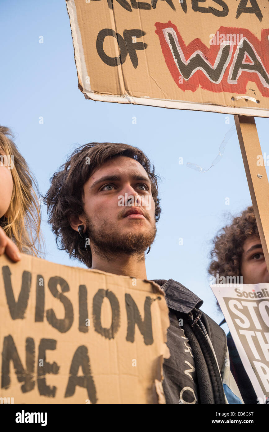 Student demonstration for Free Education and Against Fees And Cuts ...