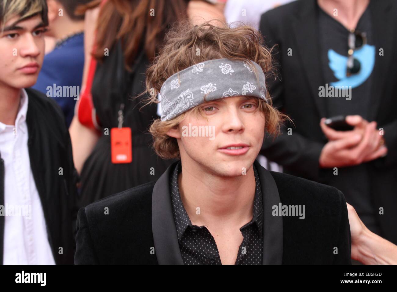 Sydney, Australia. 26 November 2014. 5 Seconds of Summer Drummer Ashton ...