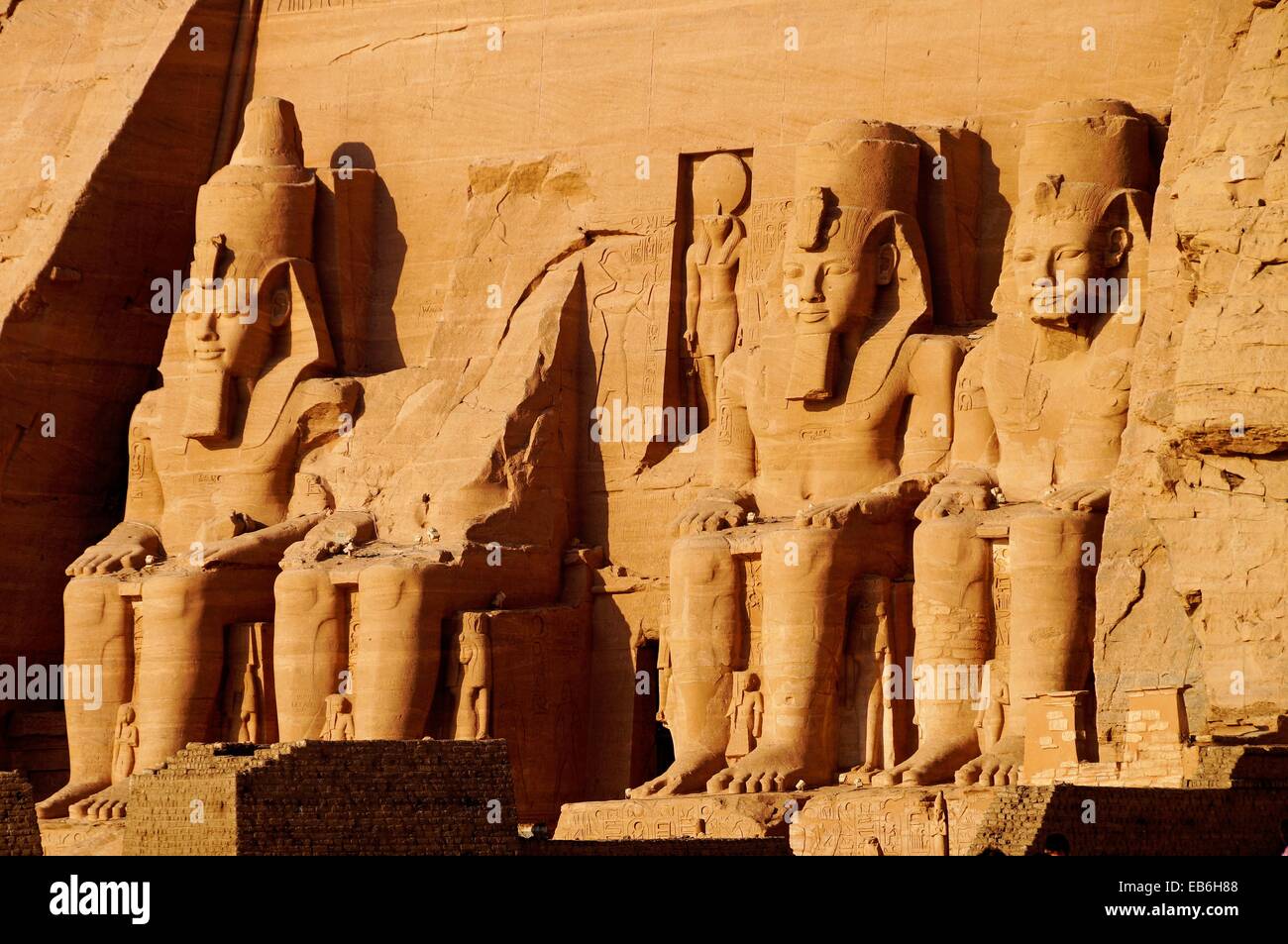 Building aswan dam abu simbel hi-res stock photography and images - Alamy