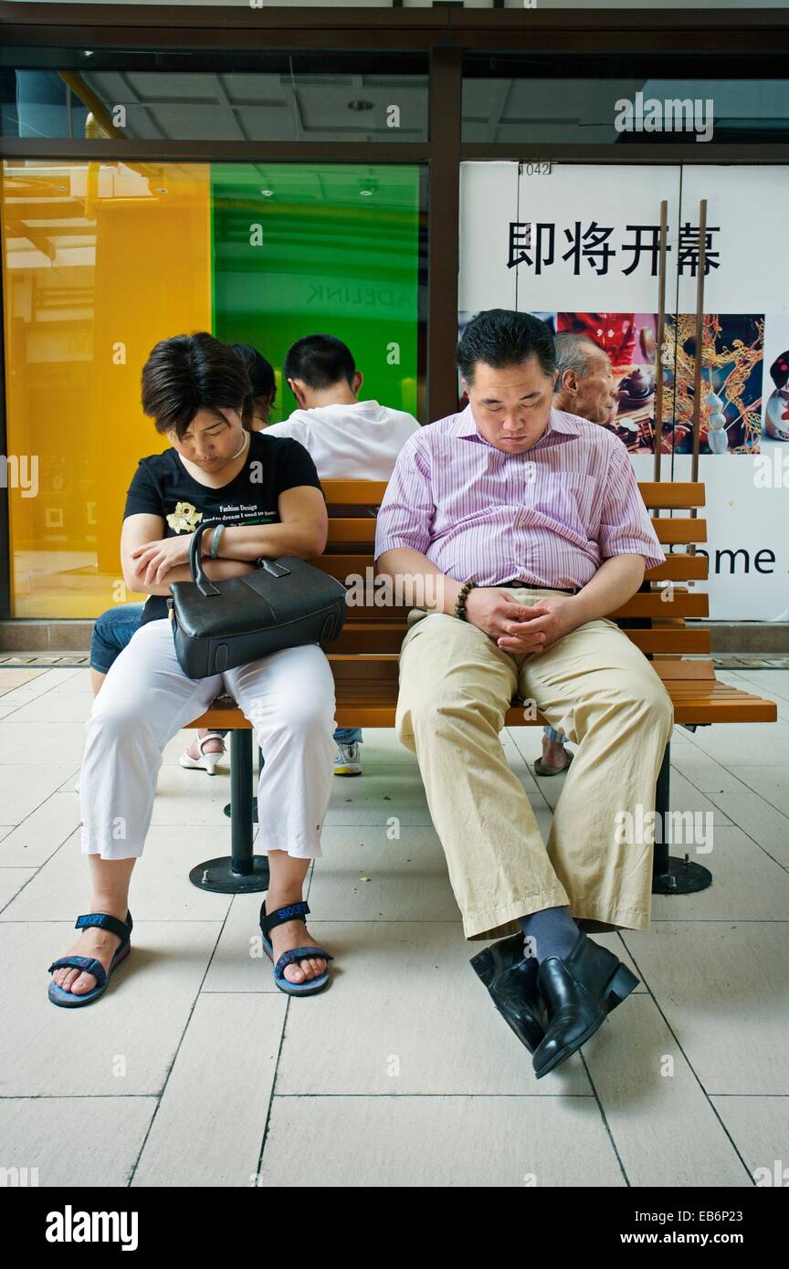 People, Yuyuan area, Shanghai, China Stock Photo - Alamy