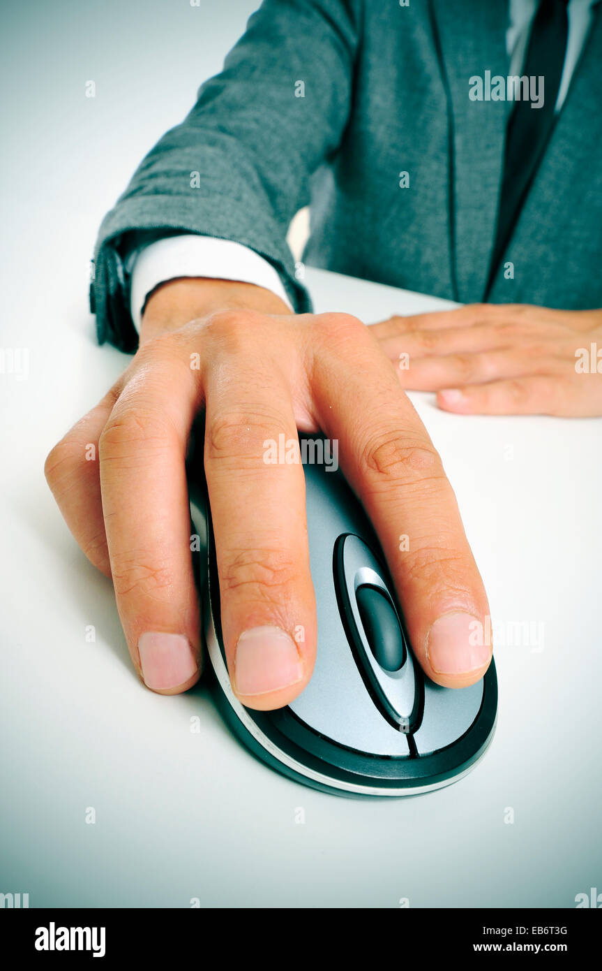 Using a mouse hi-res stock photography and images - Alamy