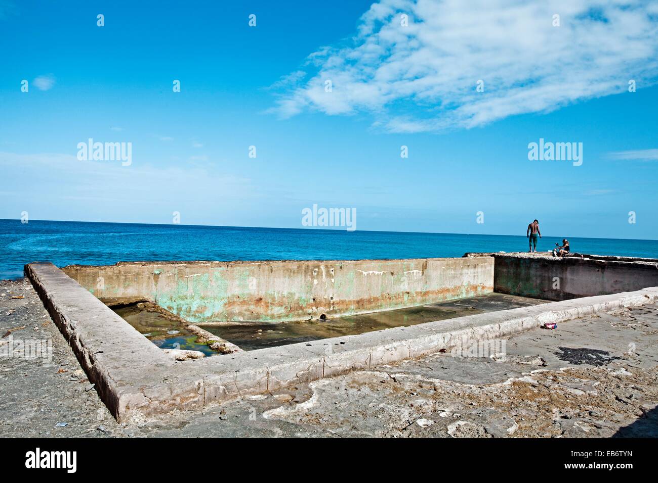 swimming pool, Miramar, La Havana, Cuba Stock Photo - Alamy