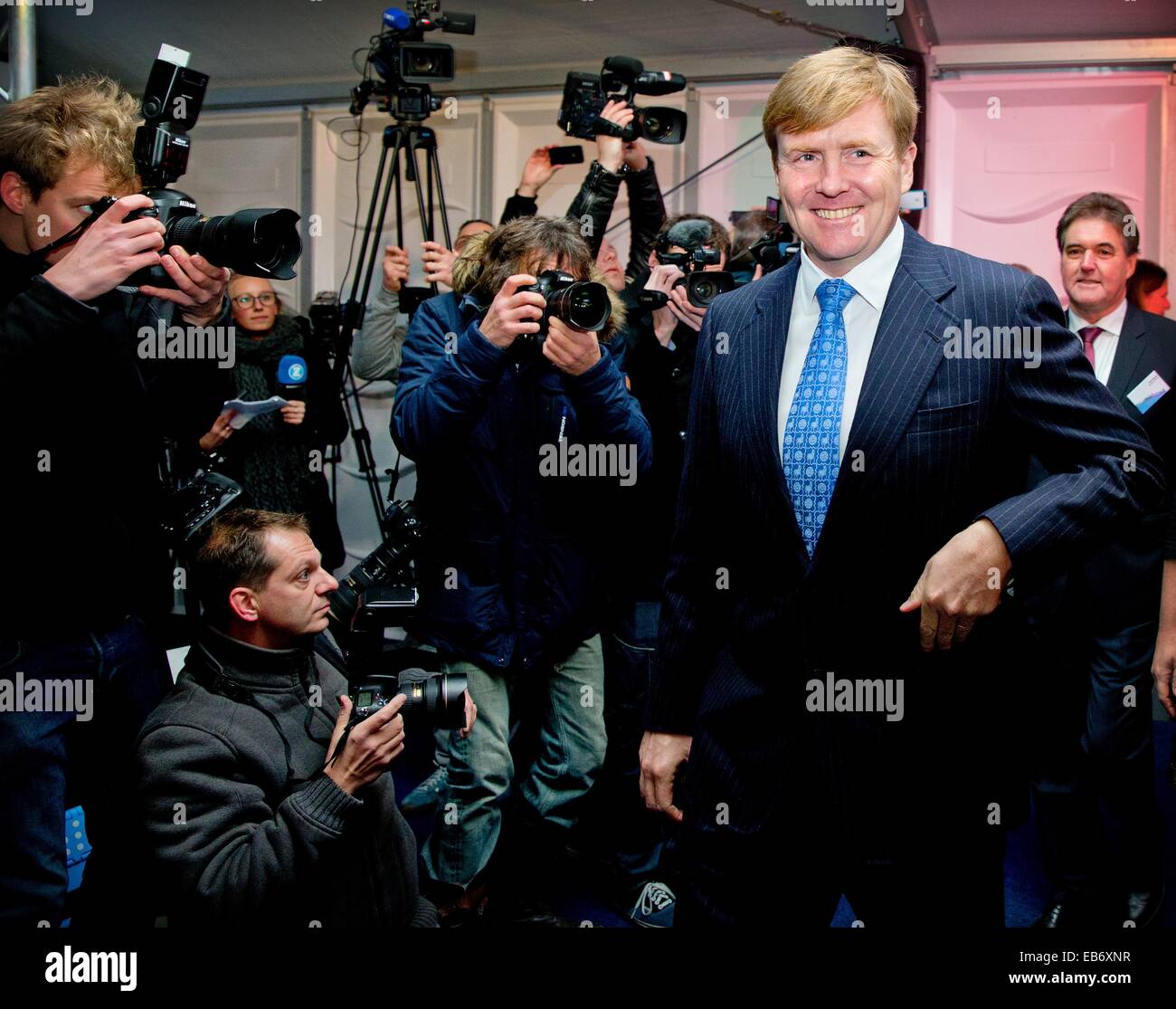 King willem alexander netherlands pilot hi-res stock photography and ...