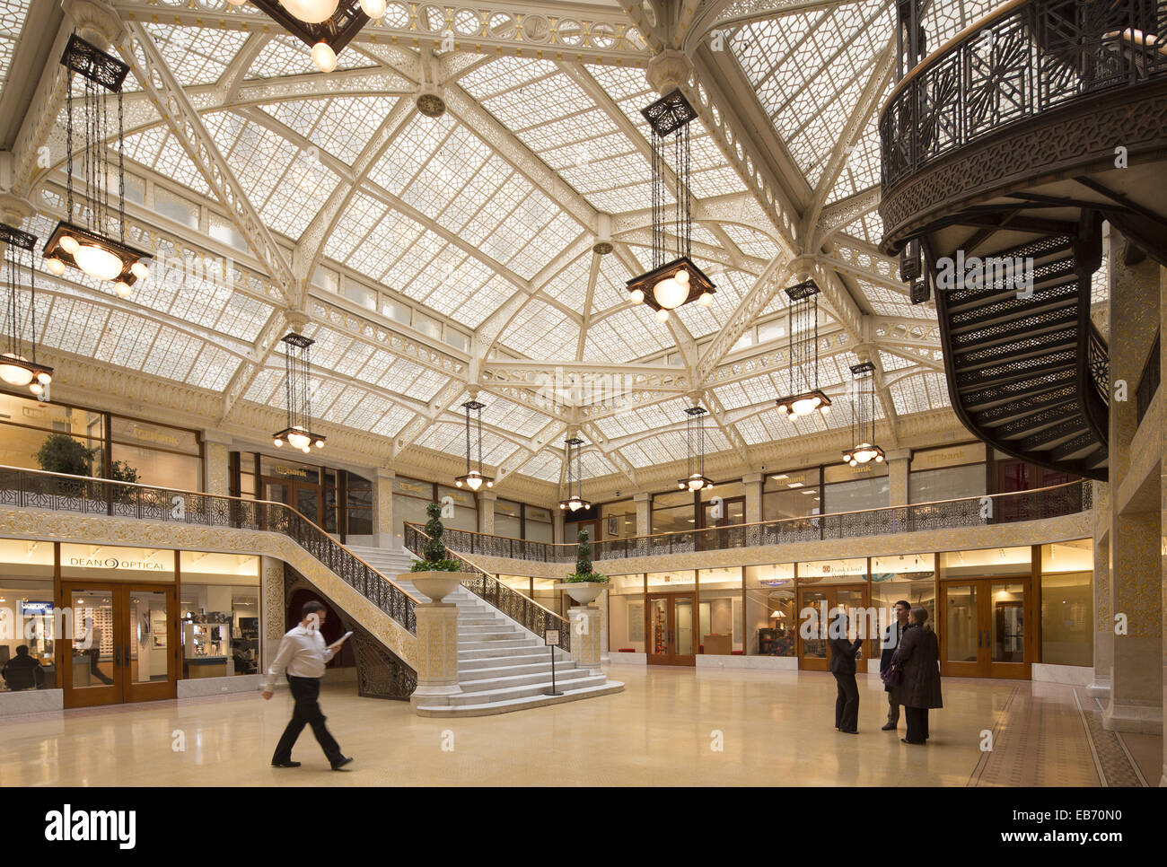 Chicago architecture rookery building hi-res stock photography and ...