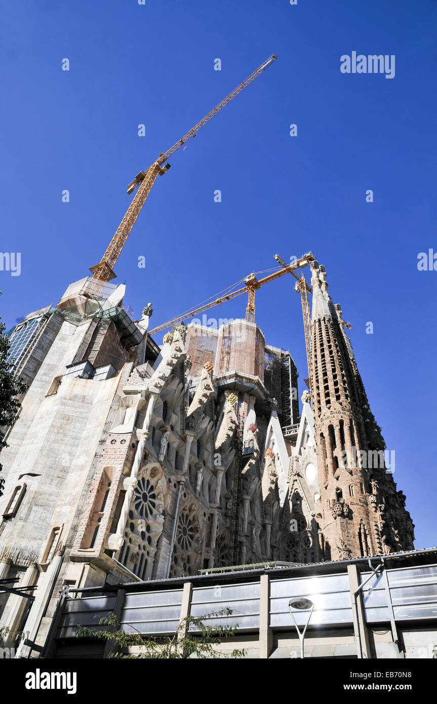 La Sagrada Familia, Roman Catholic basilica under construction in ...