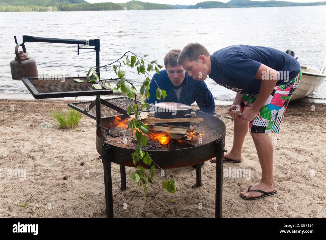 Grillning hi-res stock photography and images - Alamy