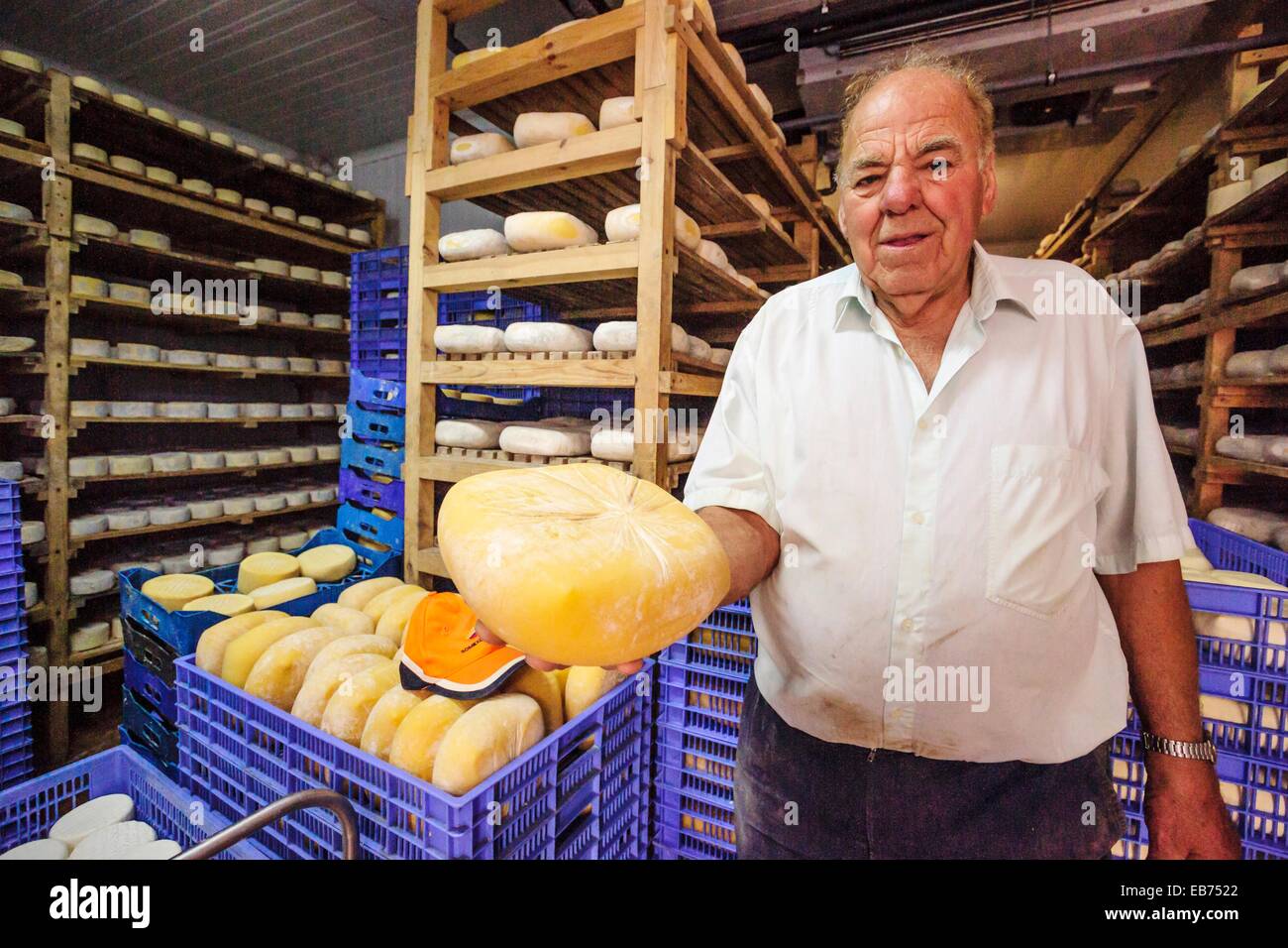 Jaume Pons brioche cheese artesanall Binibeca - Designation Origin ...