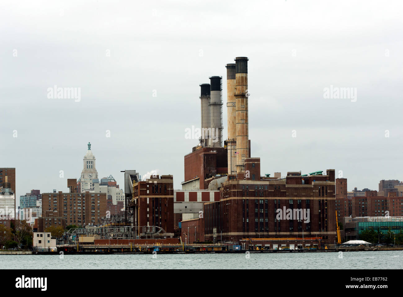 Con Ed plant on the East River at 15th Street in Manhattan, view from ...