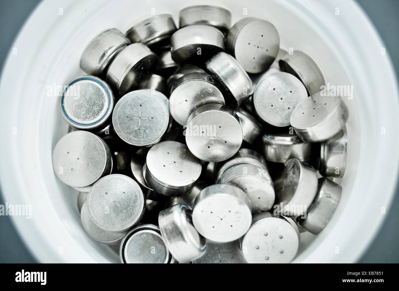 Button cells hi-res stock photography and images - Alamy
