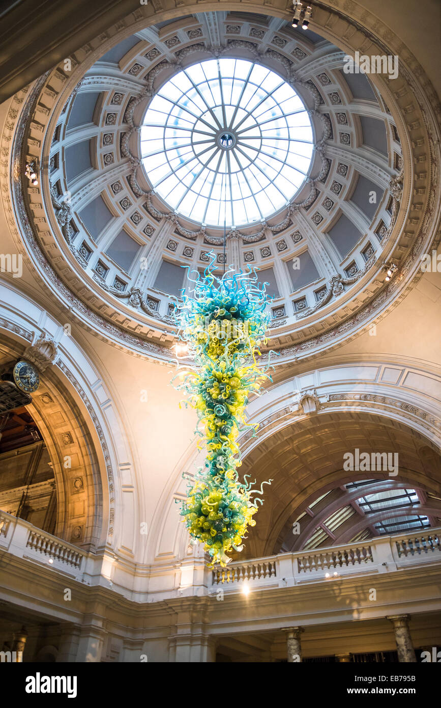 Dome and hanging sculpture, Victoria and Albert Museum, V&A, South ...