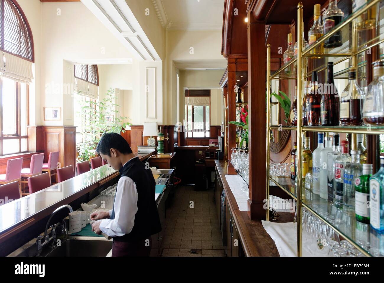 Luxurious victorian style interior hi-res stock photography and images ...