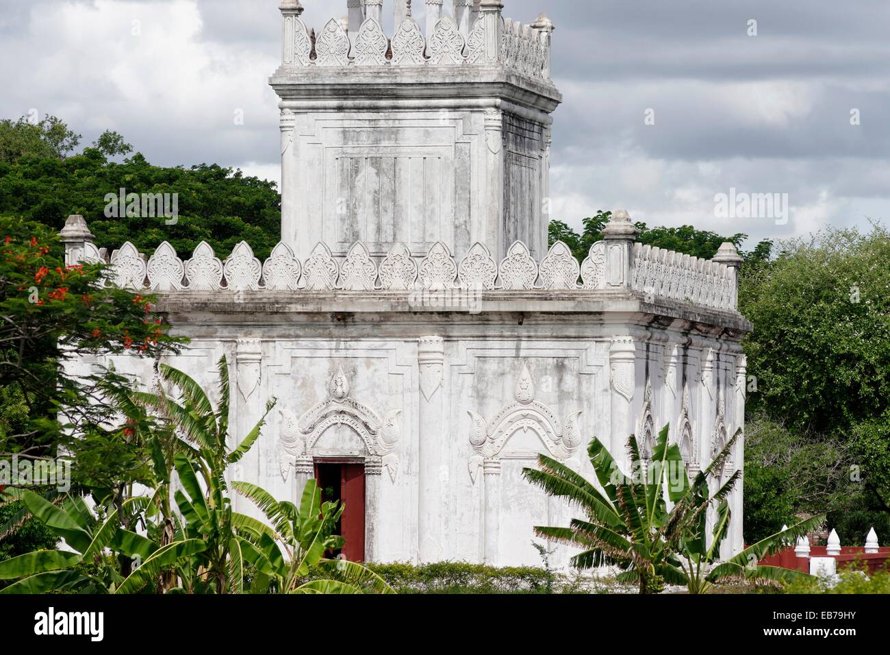 Shwebo hi-res stock photography and images - Alamy