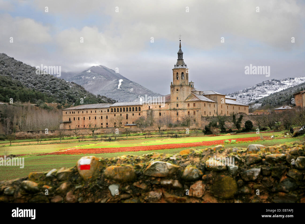 Monasterio religioso hi-res stock photography and images - Alamy