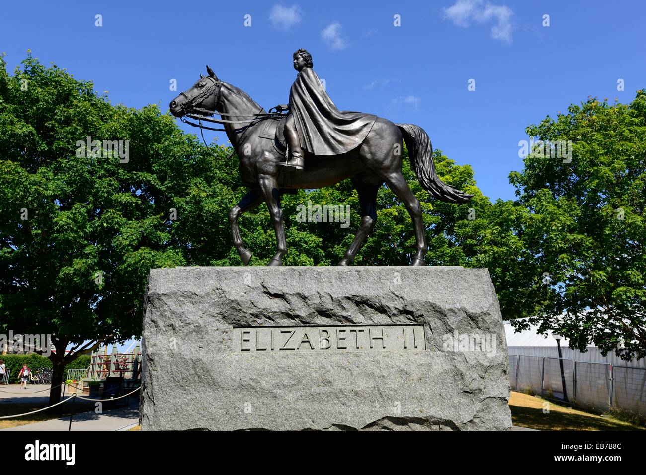 Queen Elizabeth Ii Statue Ottawa Stock Photos & Queen Elizabeth Ii ...