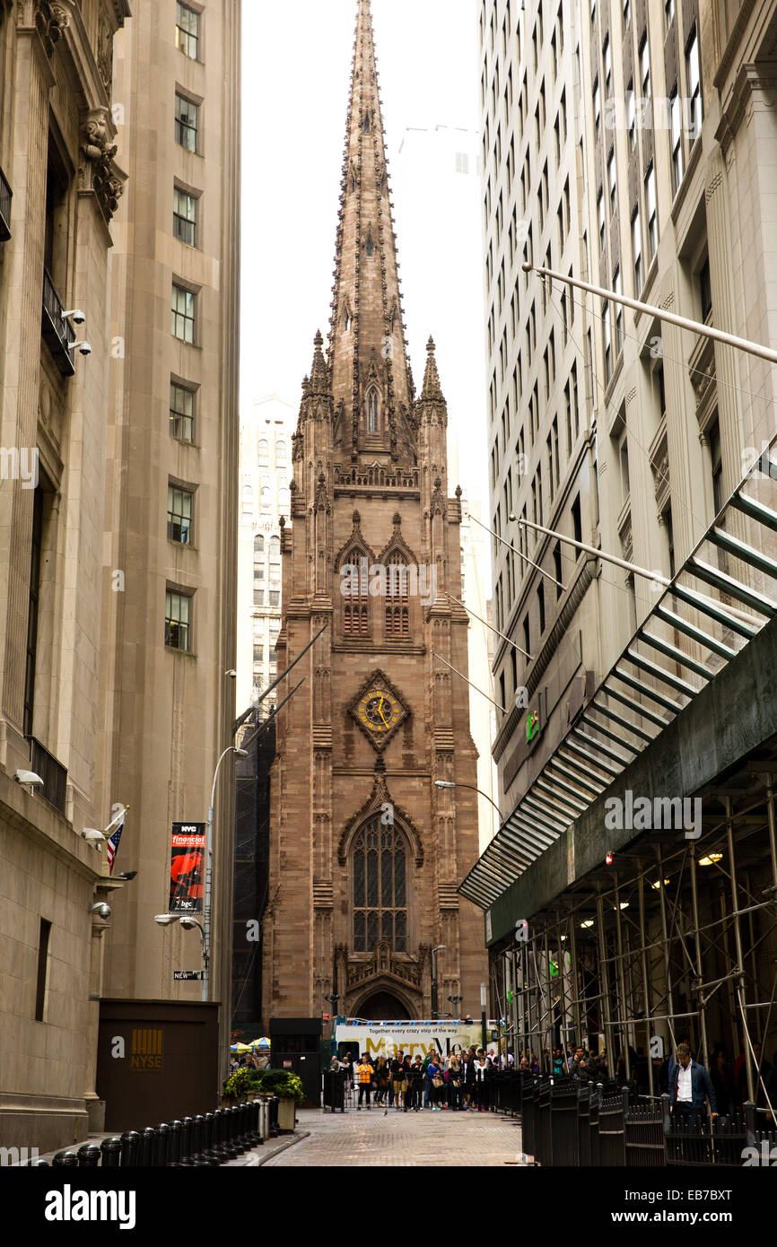 Trinity Church, Manhattan, NY, USA, New York City, Oct. 17, 2014 Stock ...
