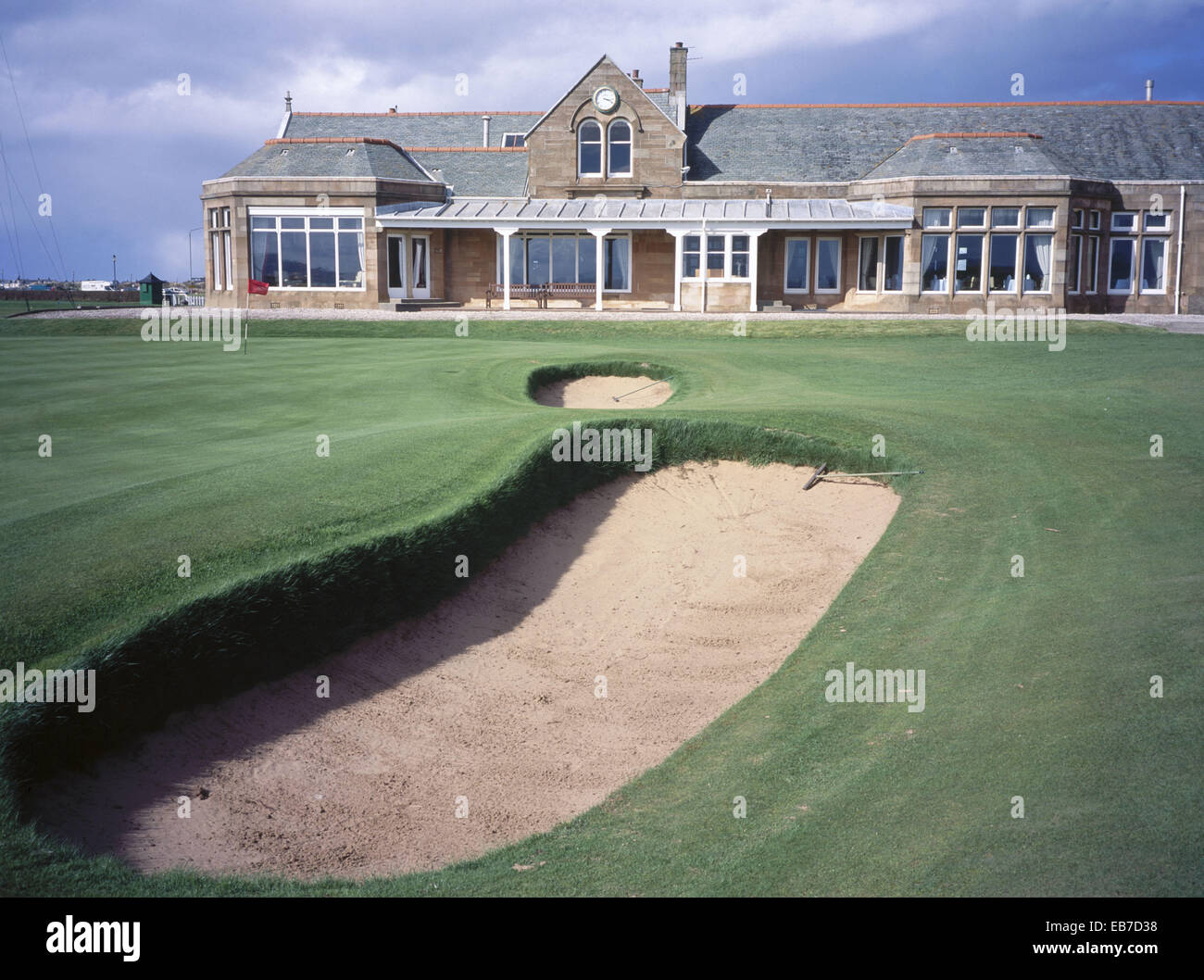 Royal troon golf course club house hi-res stock photography and images ...