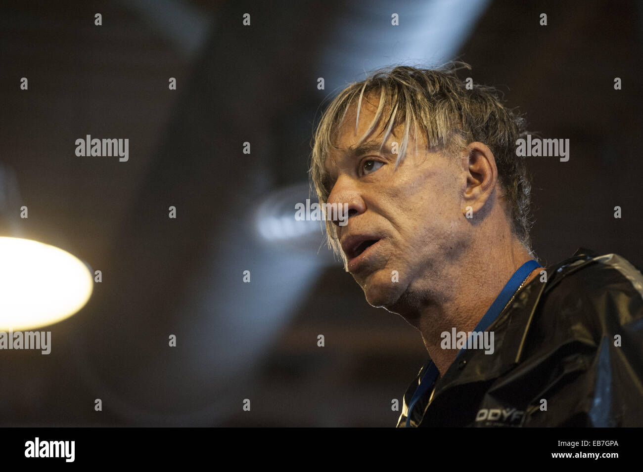 Mickey rourke boxing hi-res stock photography and images - Alamy