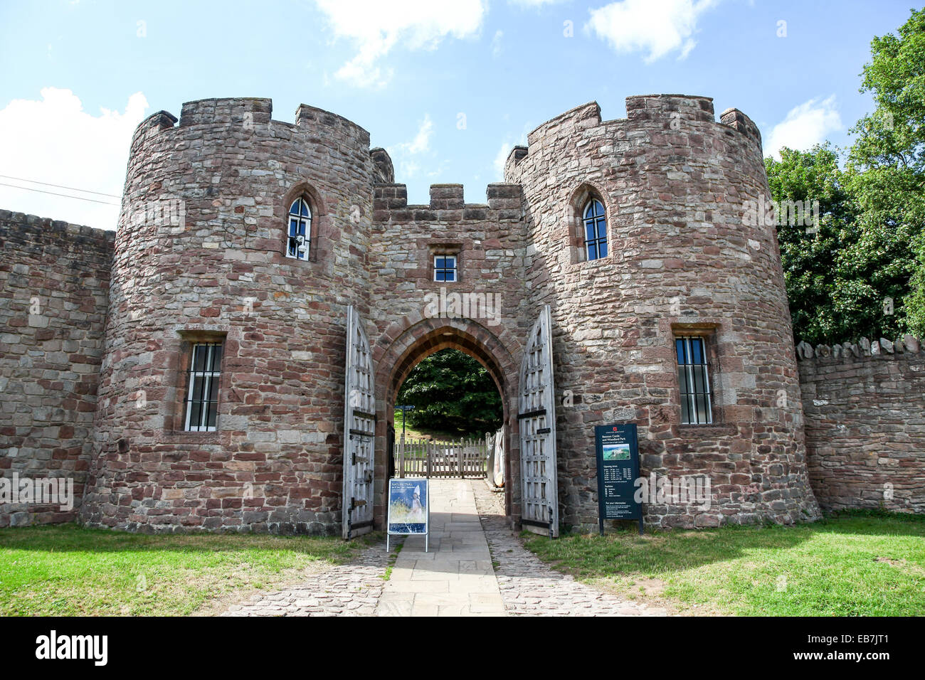 Beeston hi-res stock photography and images - Alamy