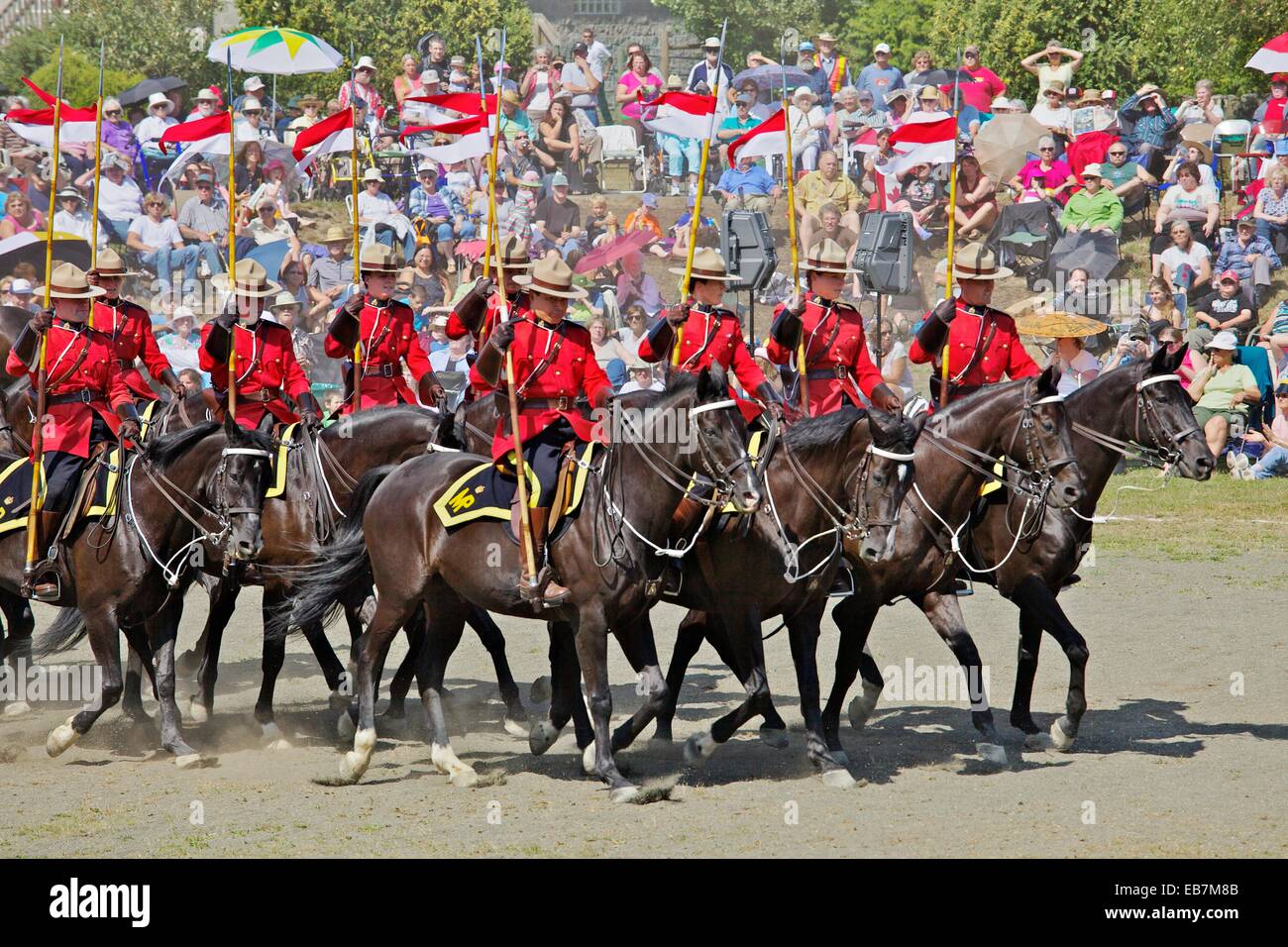 Rcmp officer uniform hi-res stock photography and images - Alamy