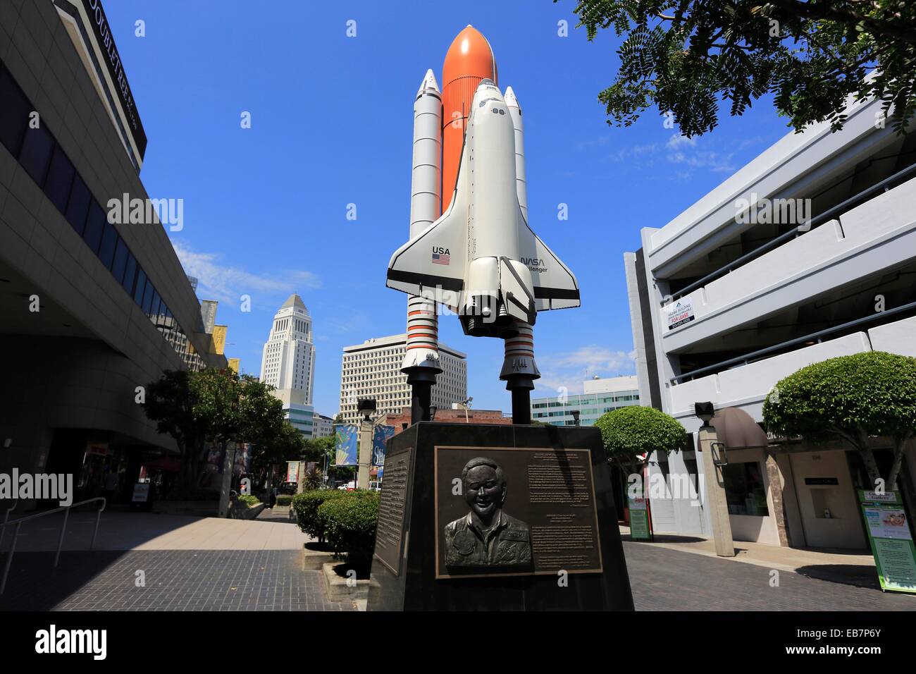 Space shuttle Challenger Memorial with the portrait astronaut Ellison ...