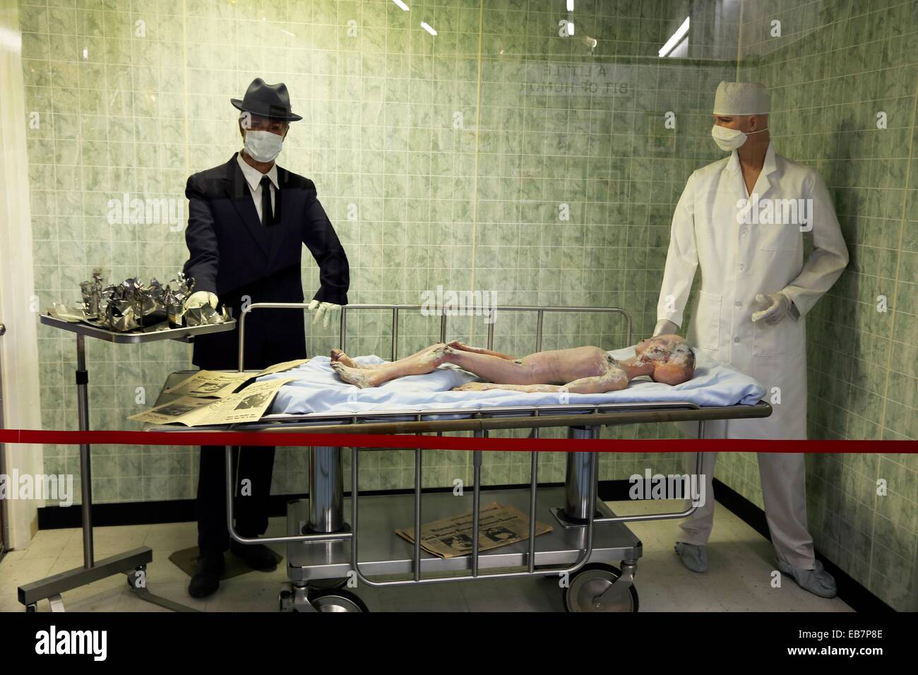 Alien mannequin ufo museum roswell hi-res stock photography and images ...