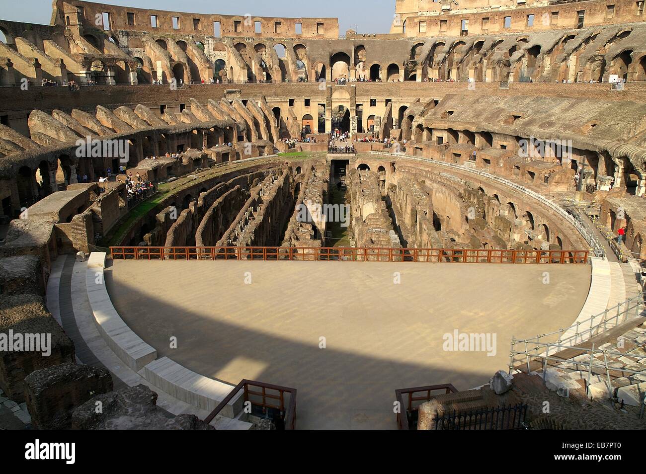 Interior del coliseo roma hi-res stock photography and images - Alamy
