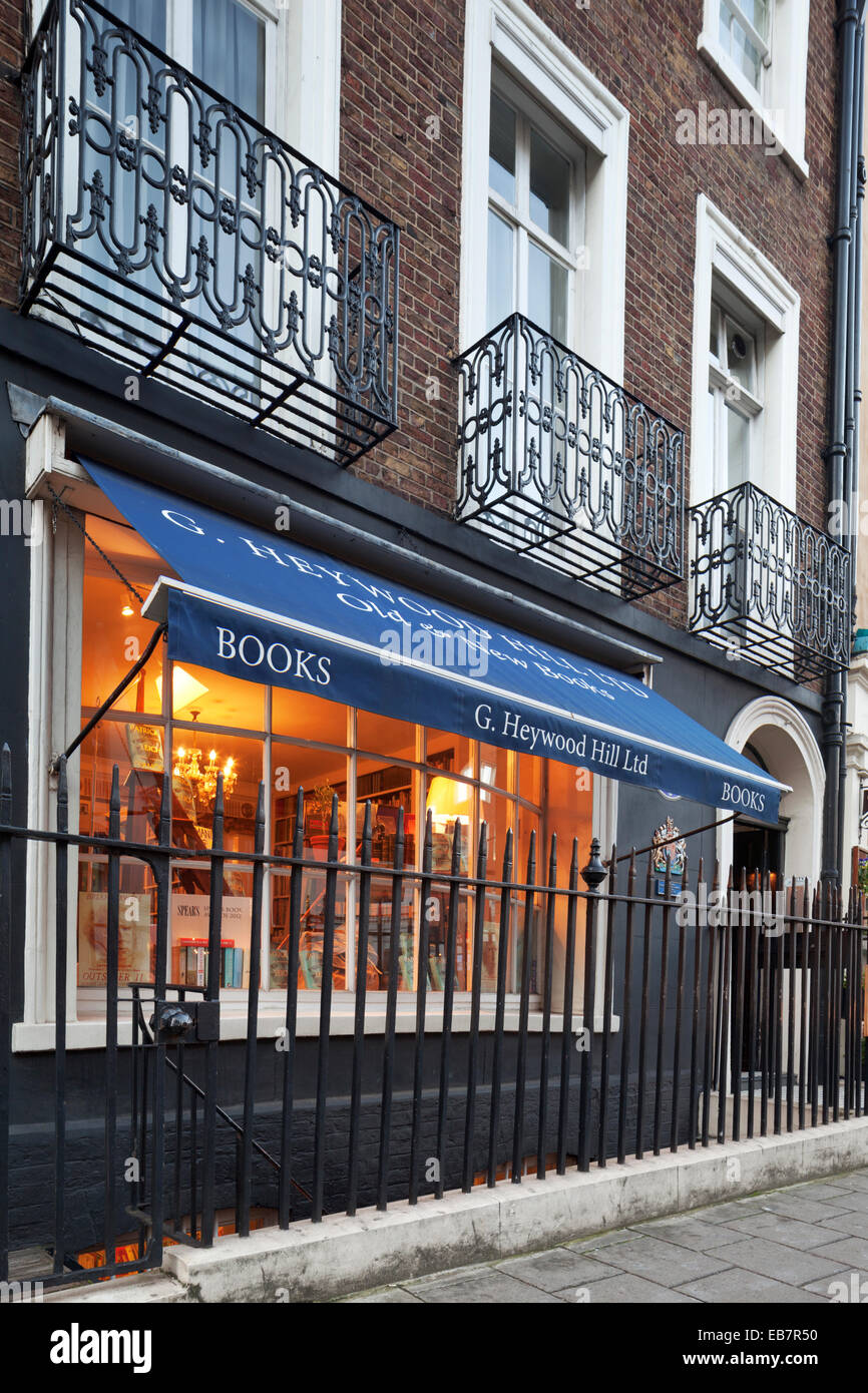 London bookshop curzon hi-res stock photography and images - Alamy