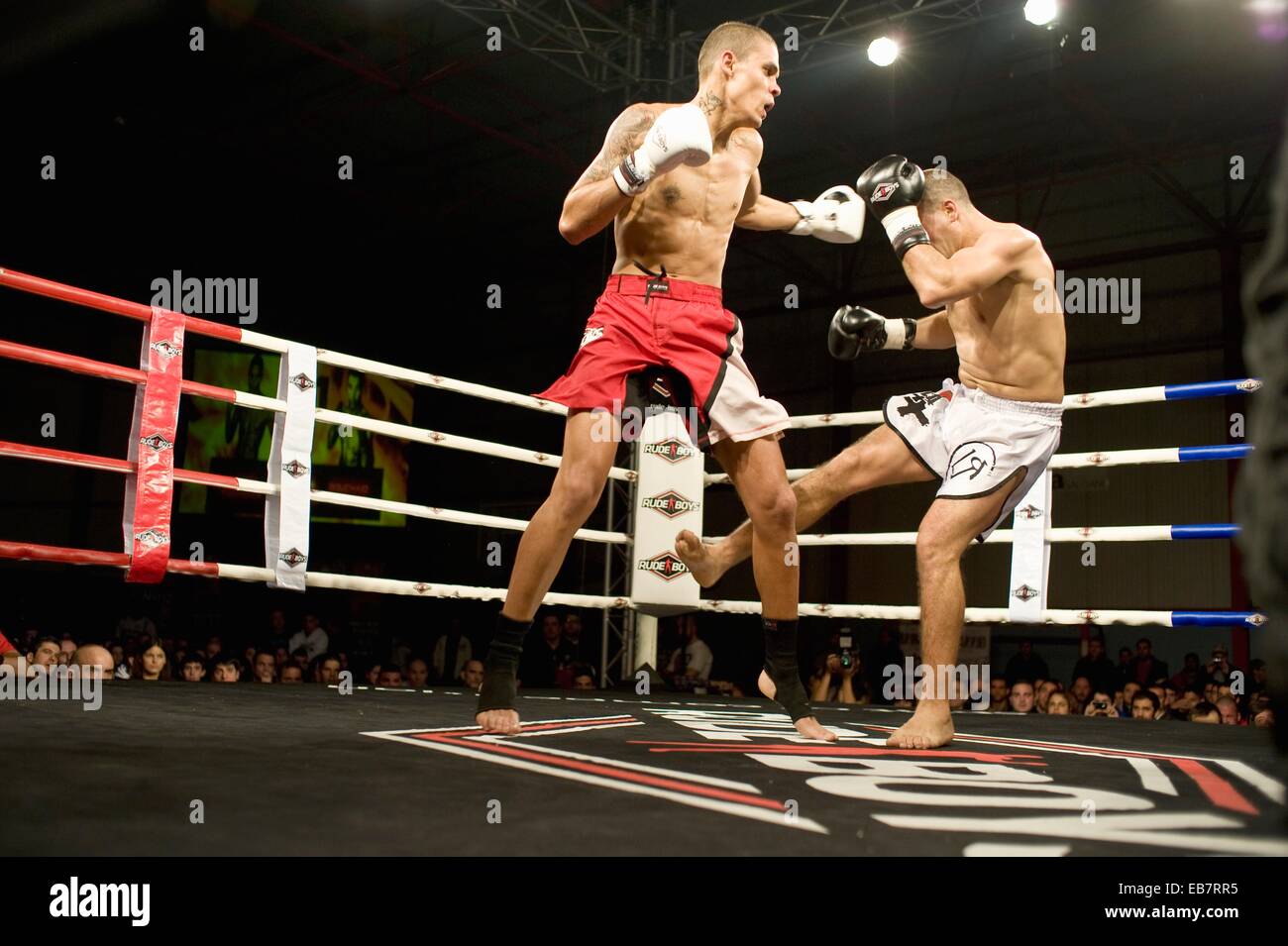 Extreme fight in Madrid, Spain Stock Photo - Alamy