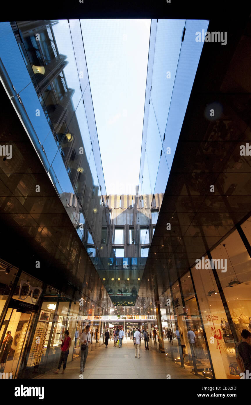 Germany, Bavaria, Munich, Fuenf Hoefe, Five Courtyards, Shopping ...