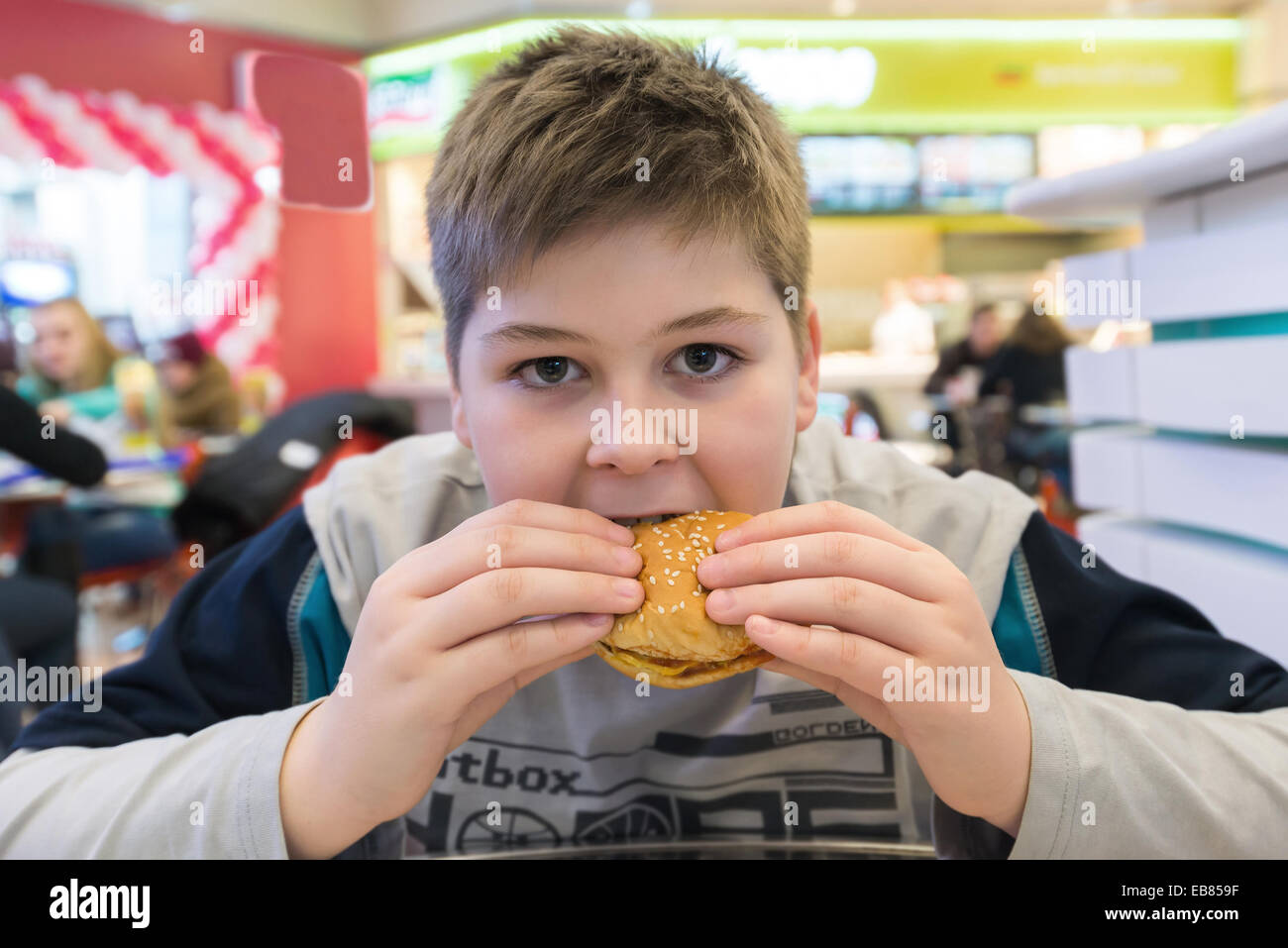 Boy eat sandwich teen hi-res stock photography and images - Alamy