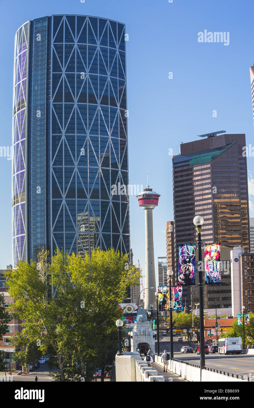 Centre street bridge calgary tower hi-res stock photography and images ...