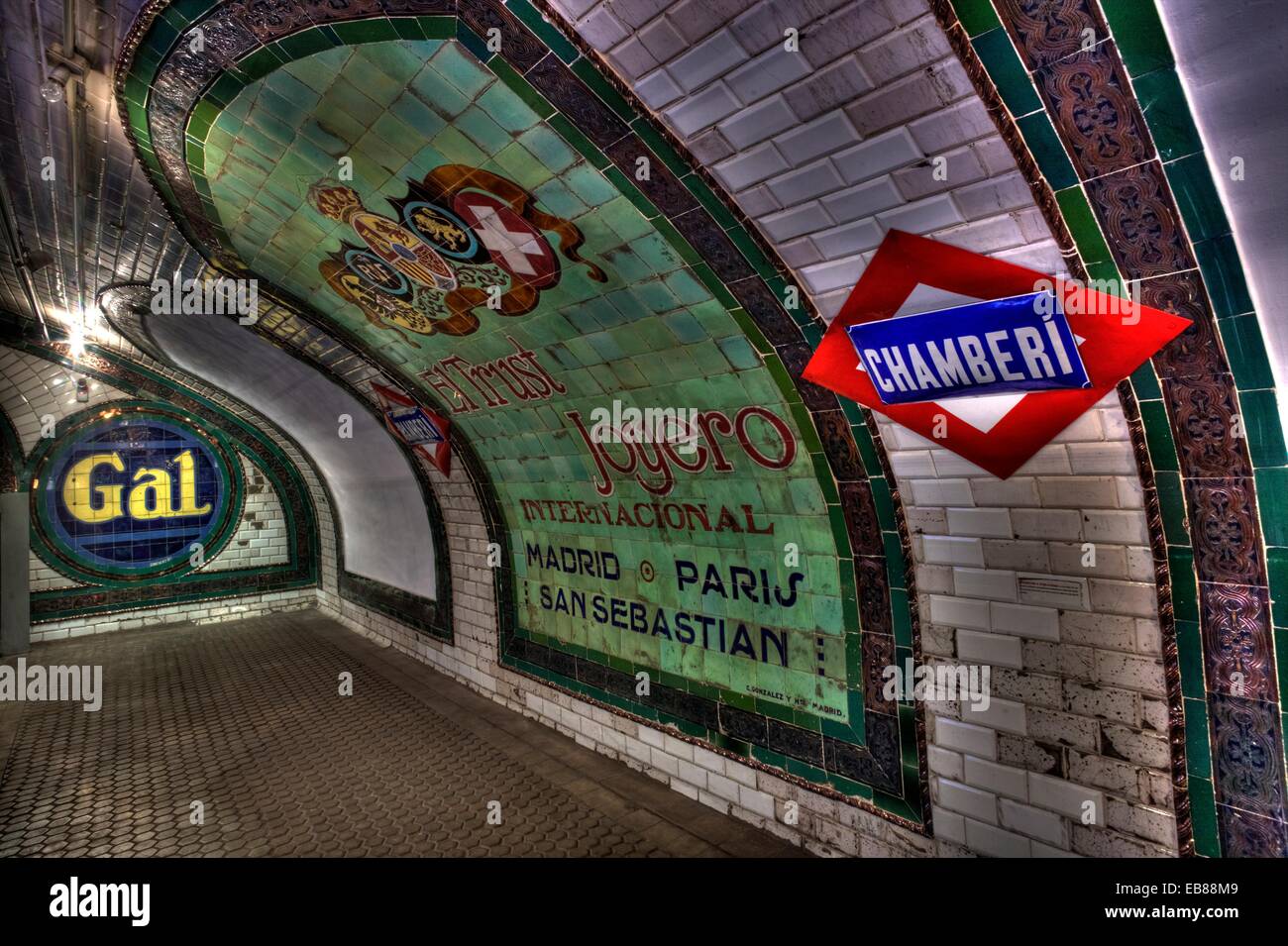 Chamberi station hi-res stock photography and images - Alamy