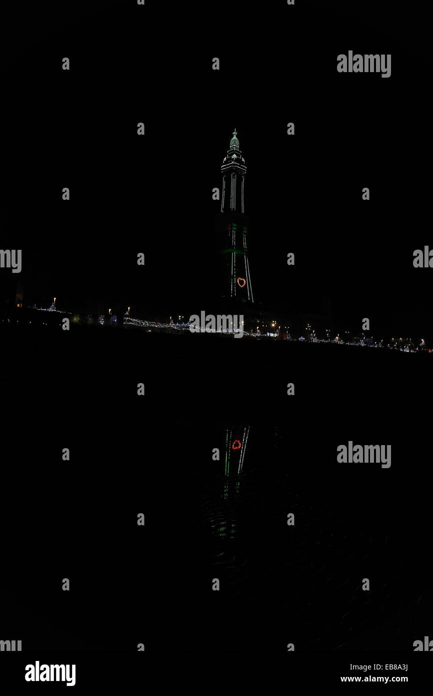 Night portrait to promenade blue Bling, green Blackpool Tower with red ...