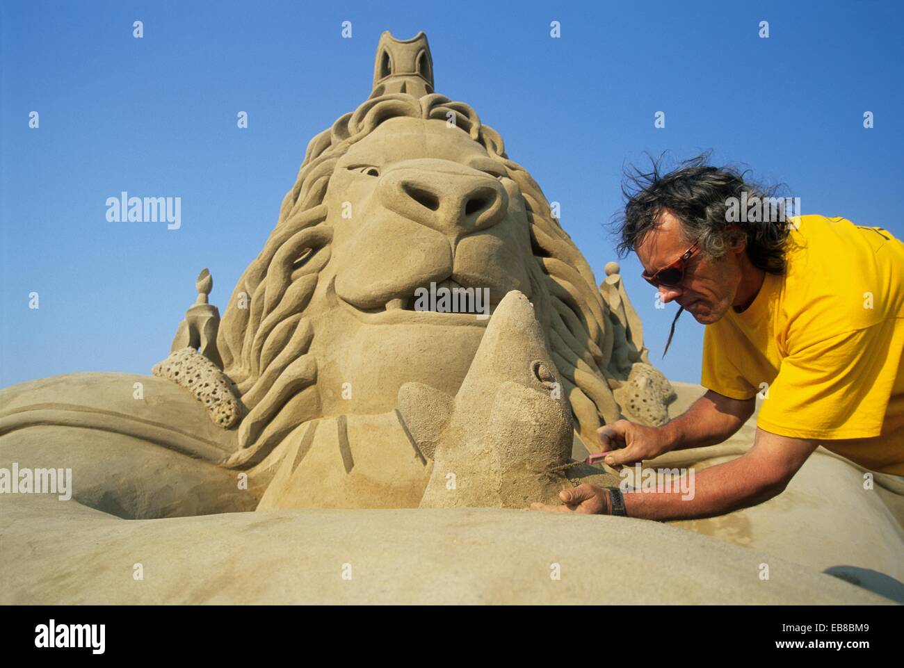 Canadian artist hi-res stock photography and images - Alamy