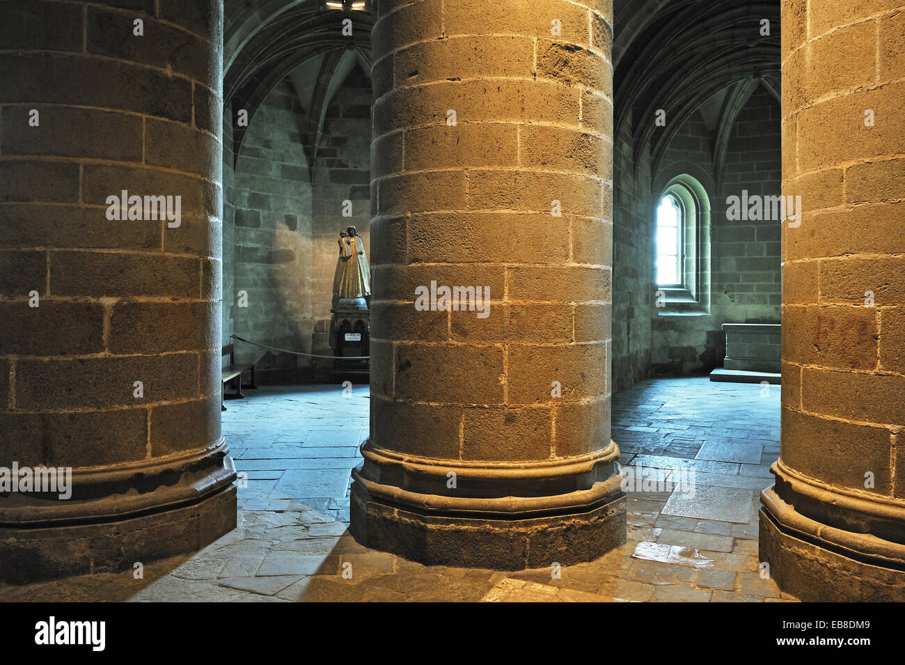 Pillar crypt hi-res stock photography and images - Alamy