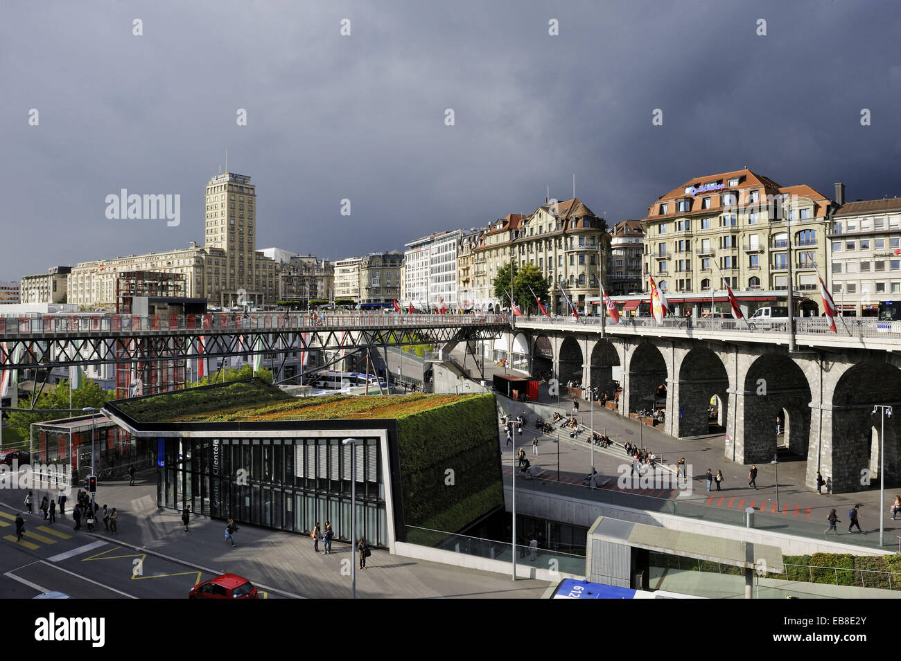 Station elevator hi-res stock photography and images - Alamy