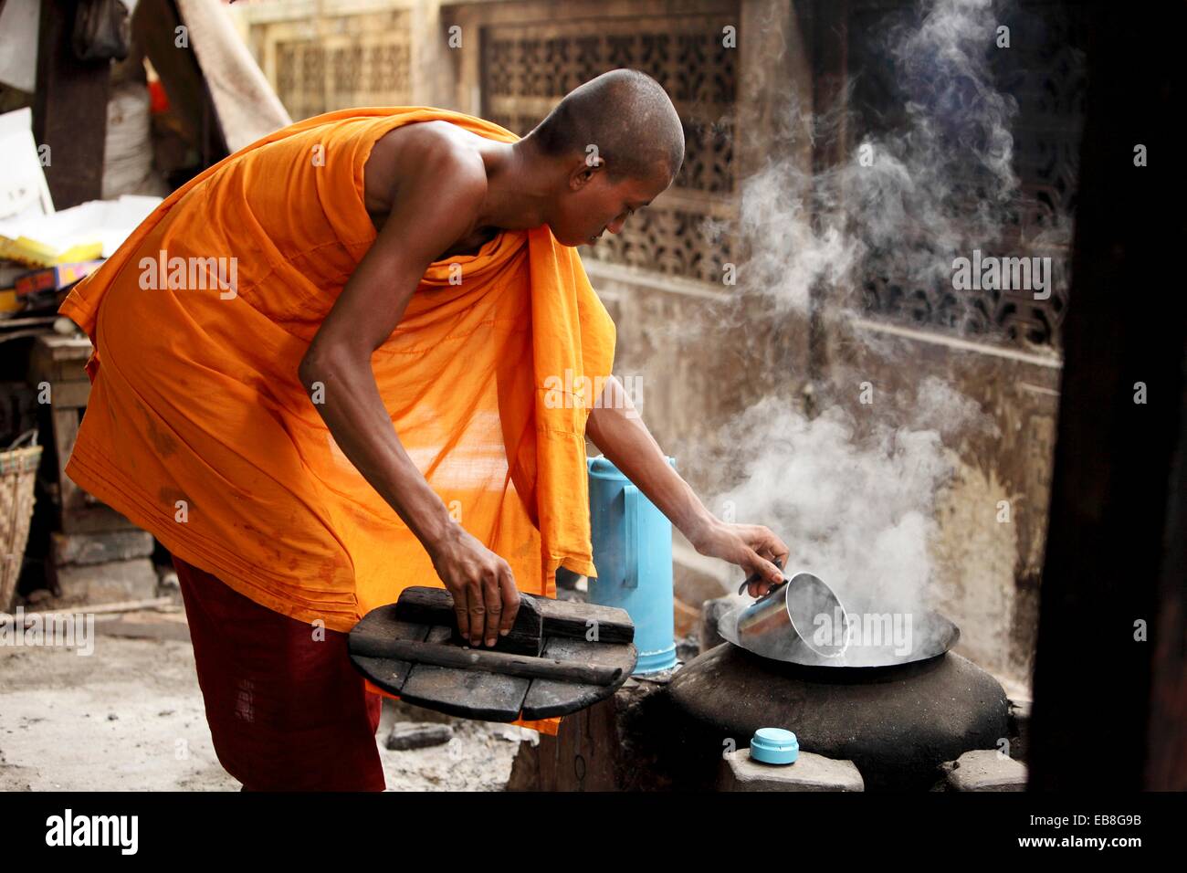 Boiling head hi-res stock photography and images - Alamy