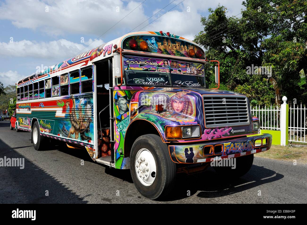 Bus red devil diablo rojo hi-res stock photography and images - Alamy