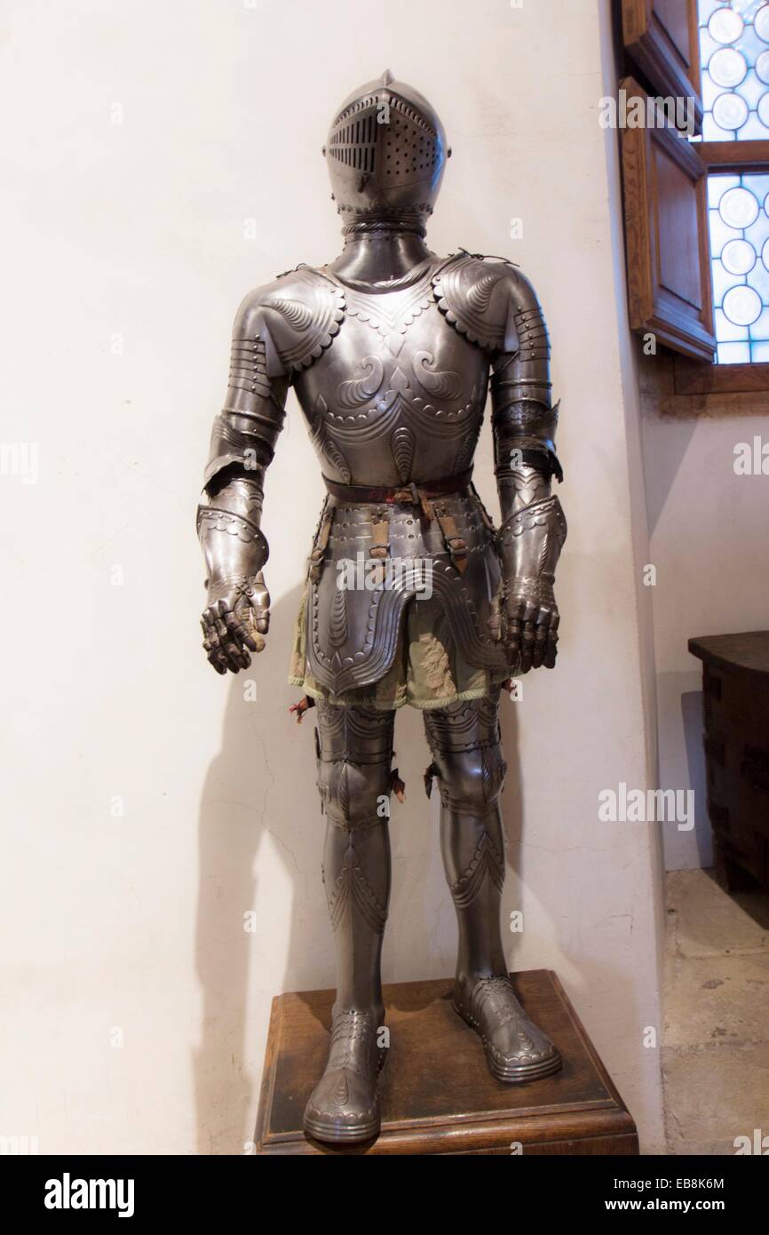 Suit Of Armor High Resolution Stock Photography and Images - Alamy