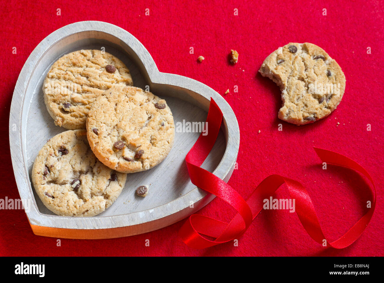 Cookies with ribbon hi-res stock photography and images - Alamy
