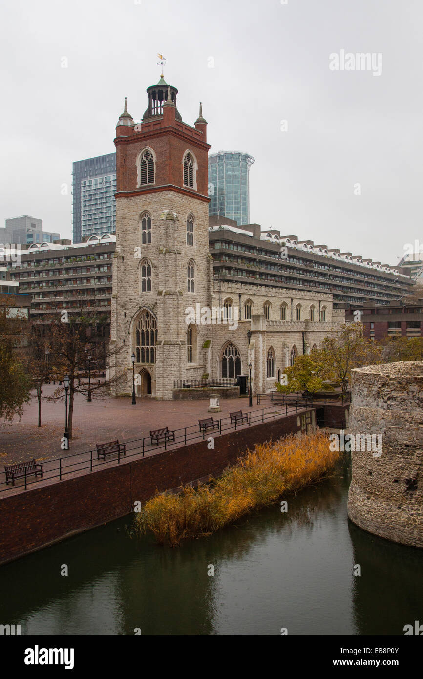 St Giles Cripplegate Church, Barbican center, London, England, United ...