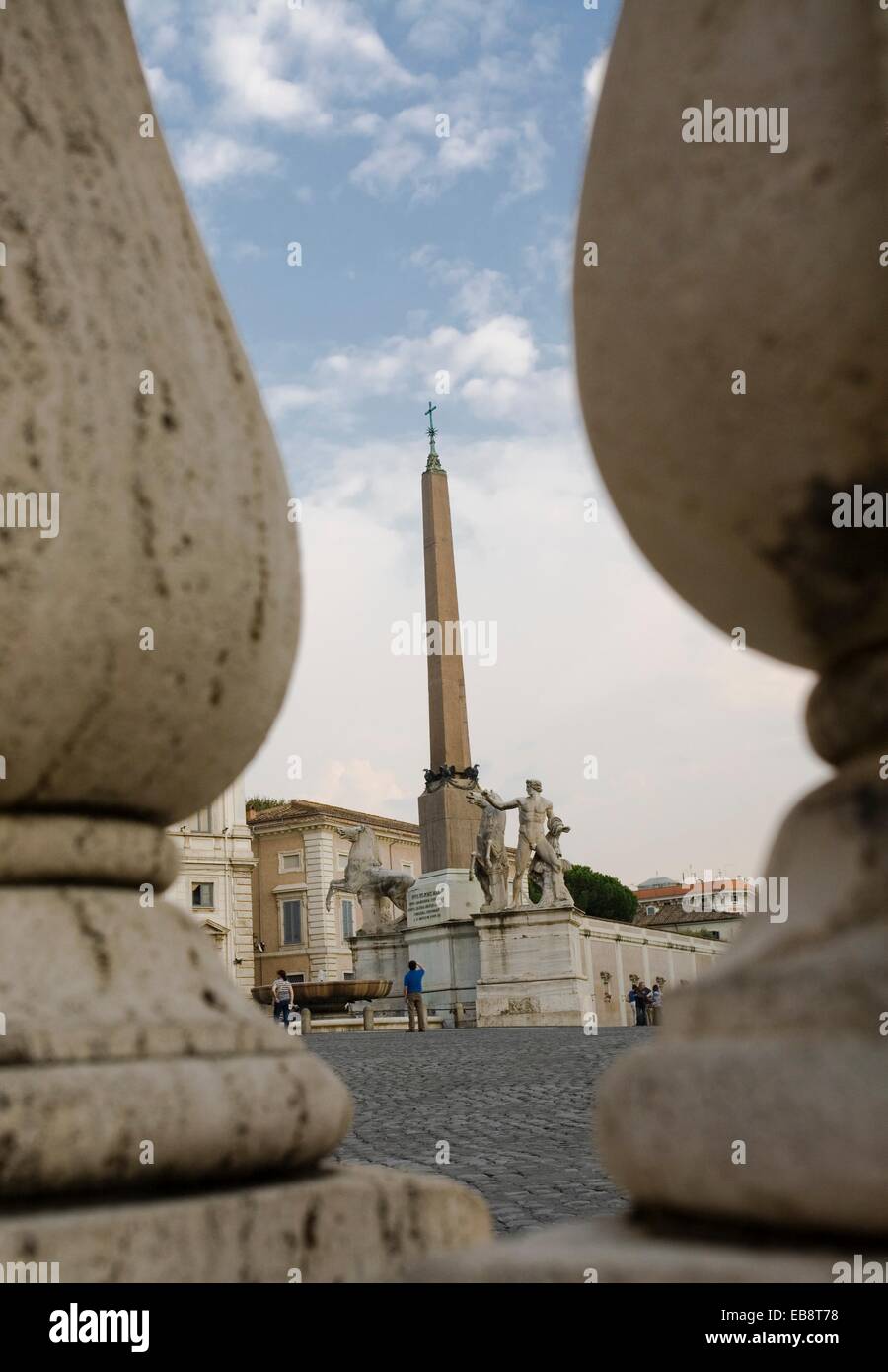 Obelisco quirinale hi-res stock photography and images - Alamy