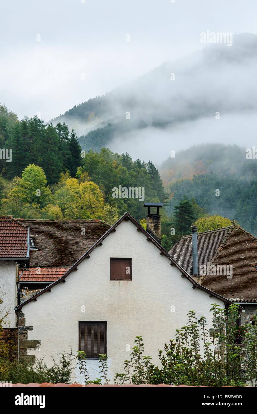 Isaba valle hi-res stock photography and images - Alamy