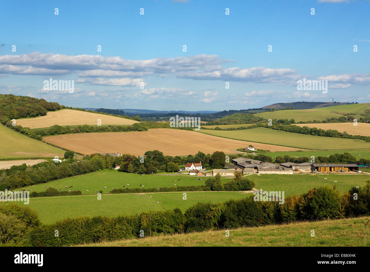 Farmland and valley hi-res stock photography and images - Alamy